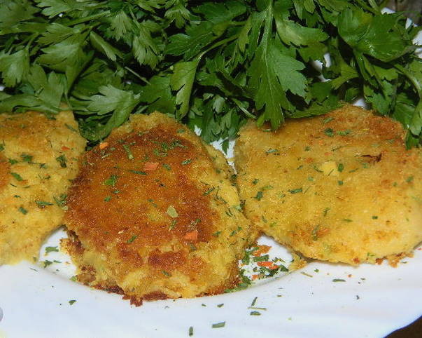 Чечевичные биточки - рецепт приготовления с пошаговыми фото